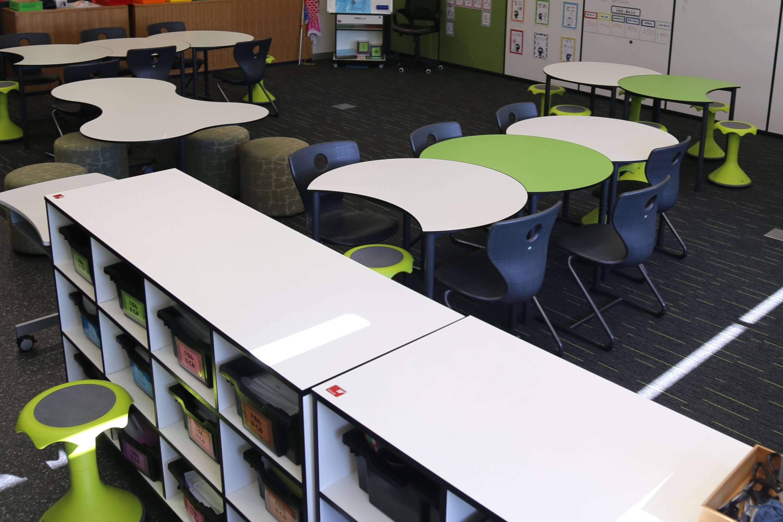 Byte Table™ - Woods Furniture New ZealandWoods Furniture New Zealand